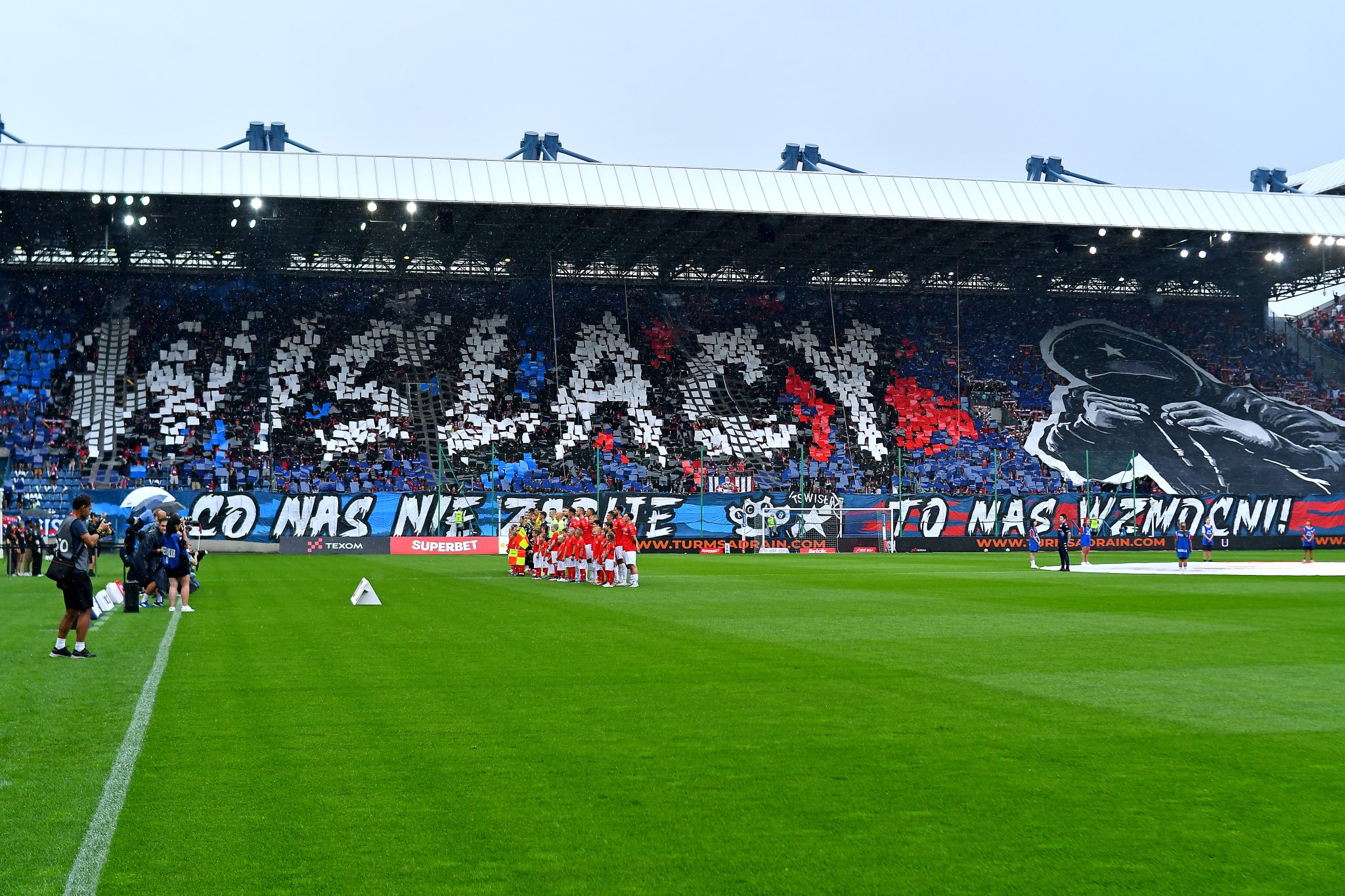 Lepszy rydz niż nic. Wisła Kraków z kibicami w Tychach